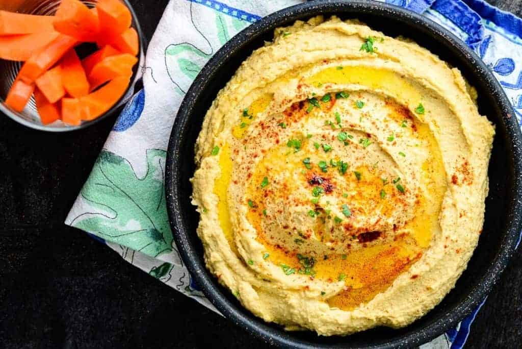 The Easiest Homemade Hummus Dip | Foodology Geek