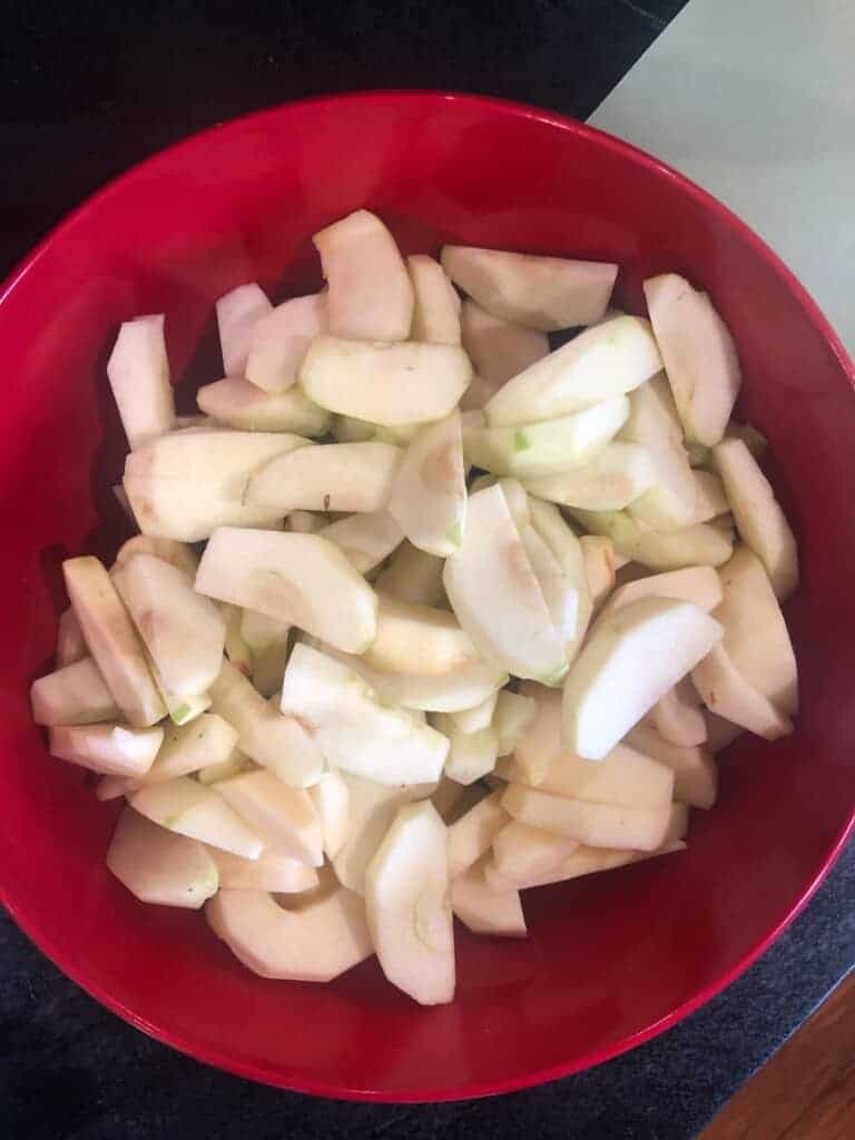 The Ultimate Caramel Apple Pie Recipe | Foodology Geek