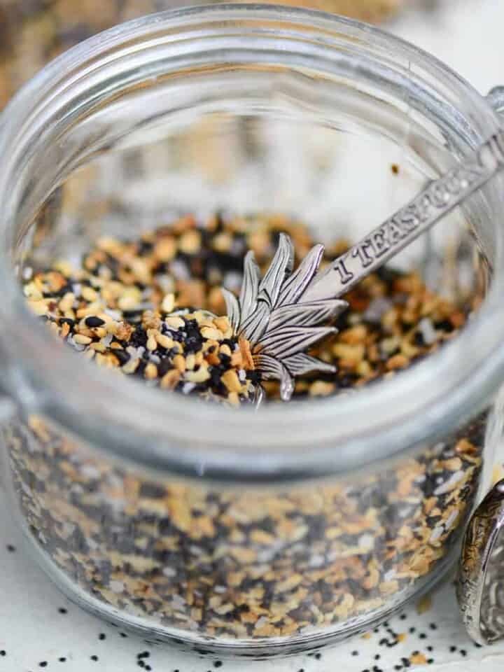 Spicy Buffalo Seasoning Blend - Spice up Everything! - Foodology Geek