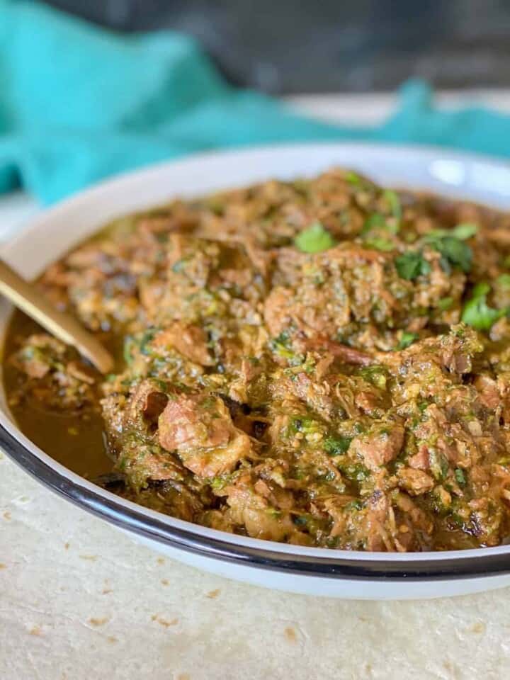 Chile Verde Pork w/ Hatch Chile Sauce - Foodology Geek