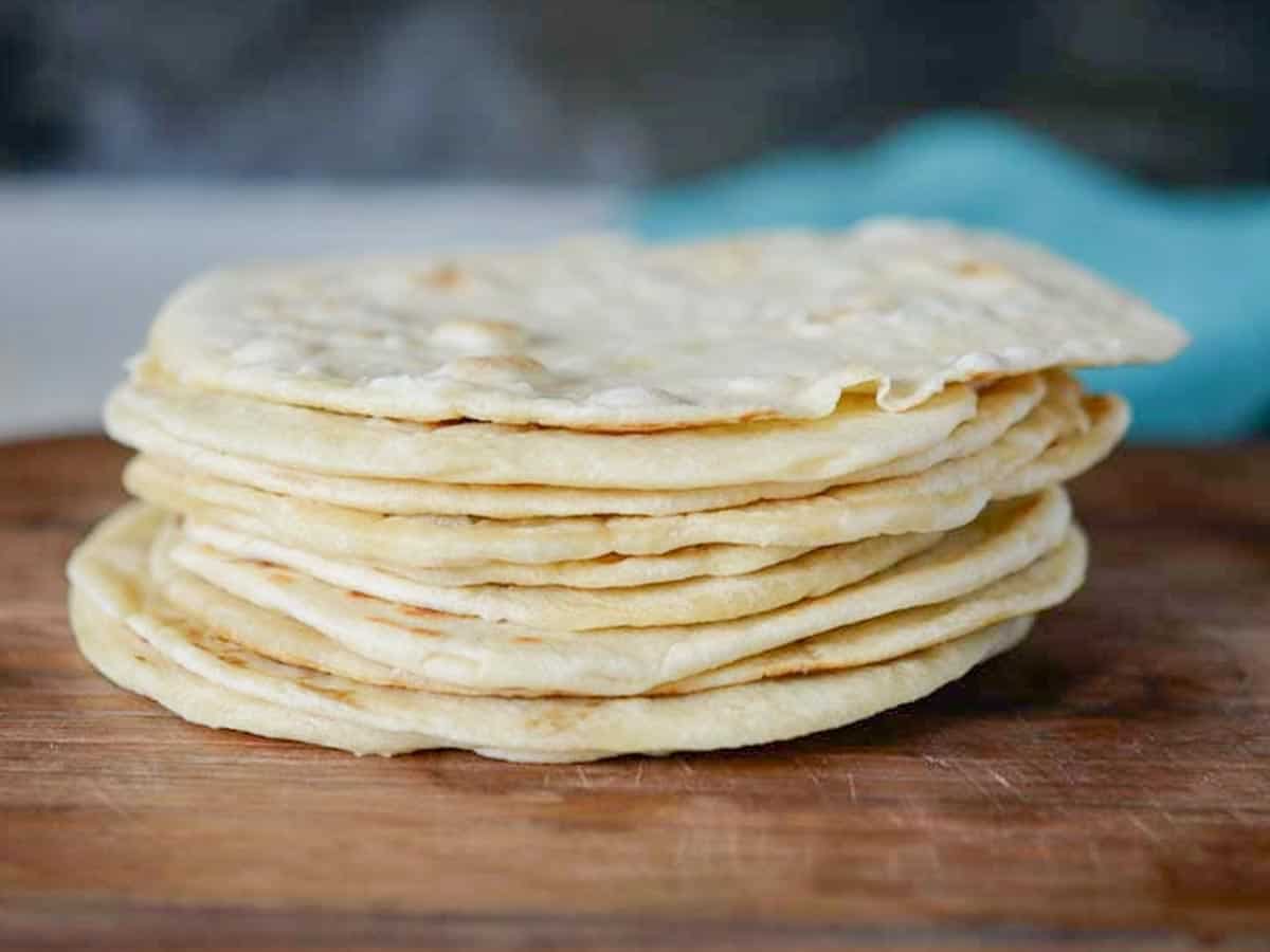 Homemade Flour Tortillas | Foodology Geek