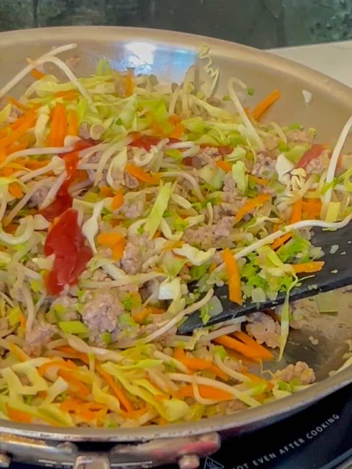 Lumpia Recipe - Foodology Geek