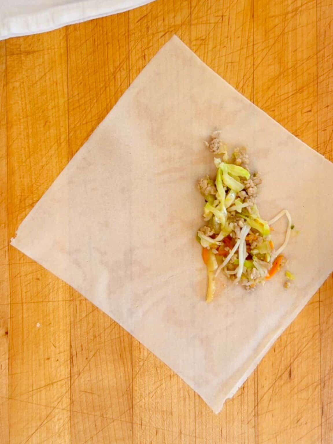 Lumpia Recipe - Foodology Geek
