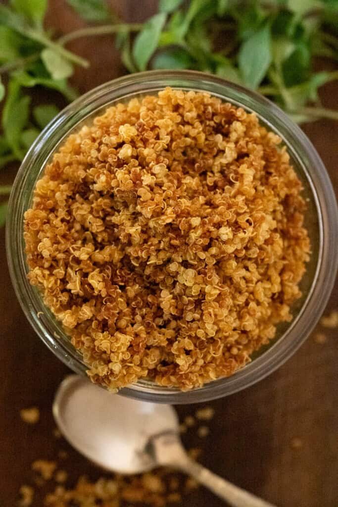 How to Make Crispy Quinoa - Foodology Geek