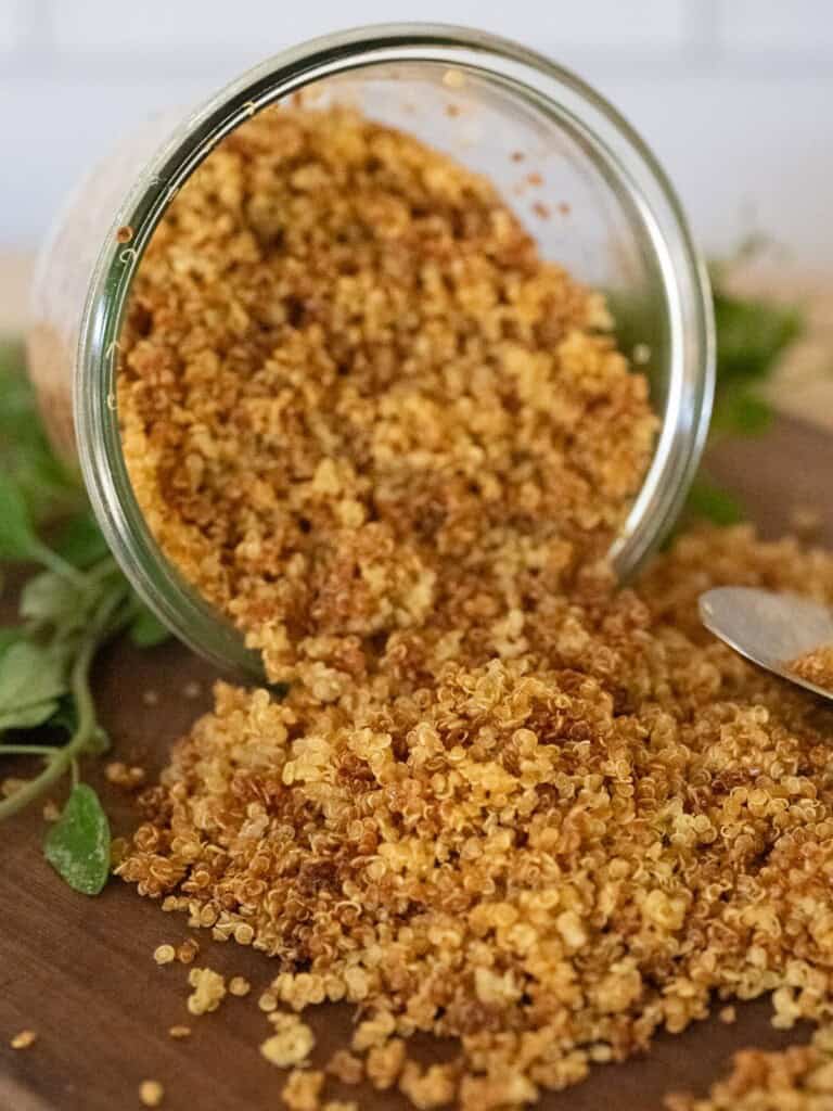 How to Make Crispy Quinoa - Foodology Geek